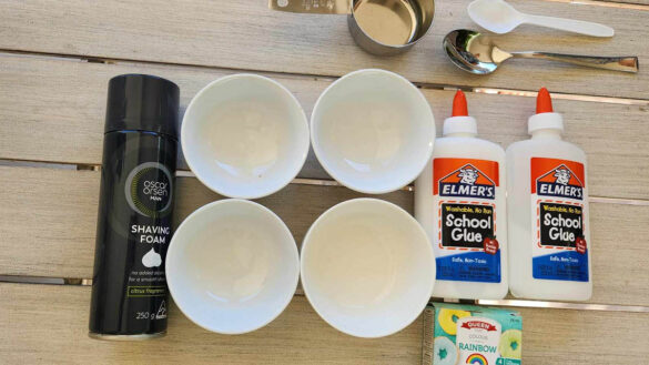 How to make puffy paint with 3 simple ingredients - Mums At The Table