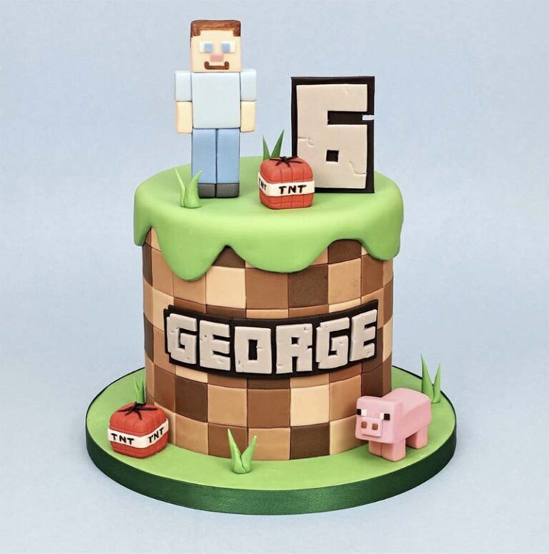 11 Minecraft cakes that kids will love - Mums At The Table